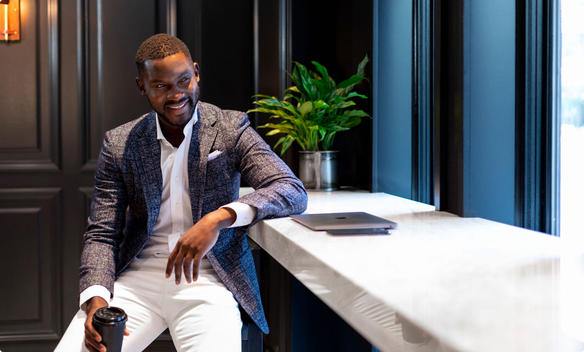 Knot Standard | White Unicorn Agency